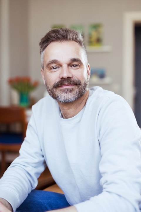 RAPHAEL SCHNEIDER – Schauspieler – Film, Fernsehen, Bühne